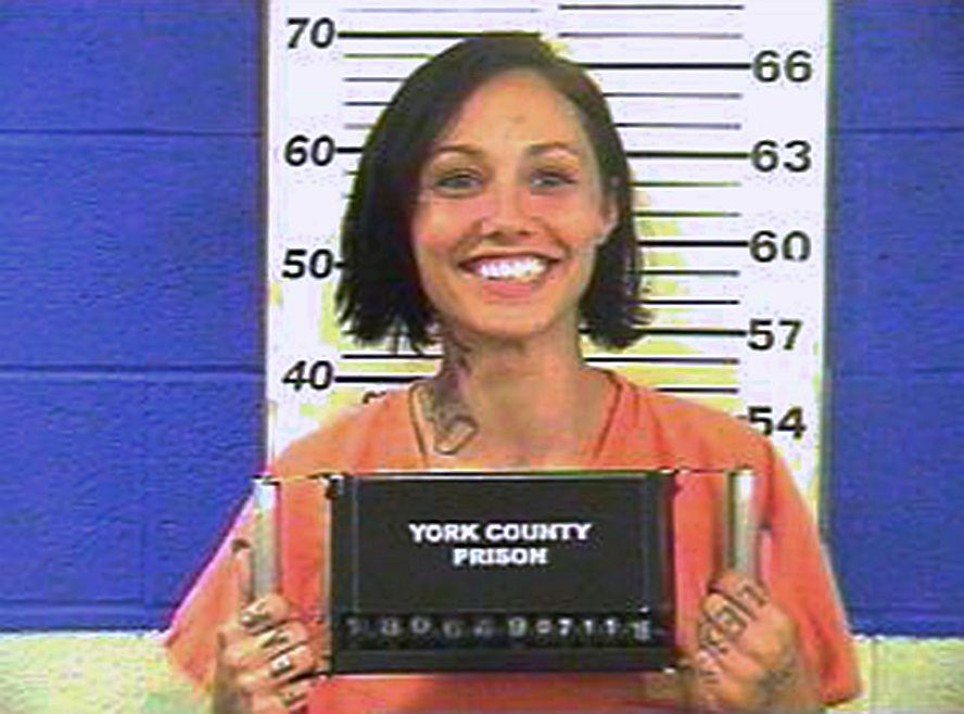 Mother Accused of Putting Children, Ages 3 and 5, in Trunk of Corvette ...