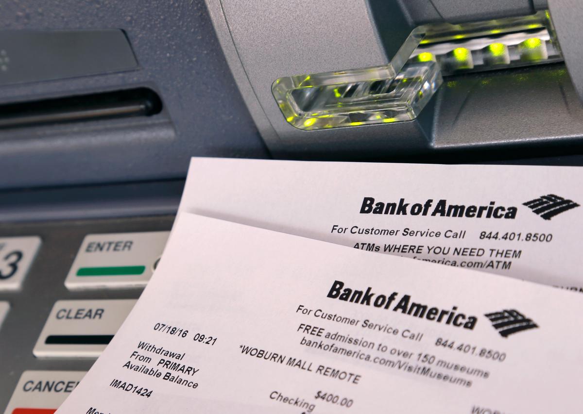 Keeping Bank Fees at Bay | The Epoch Times