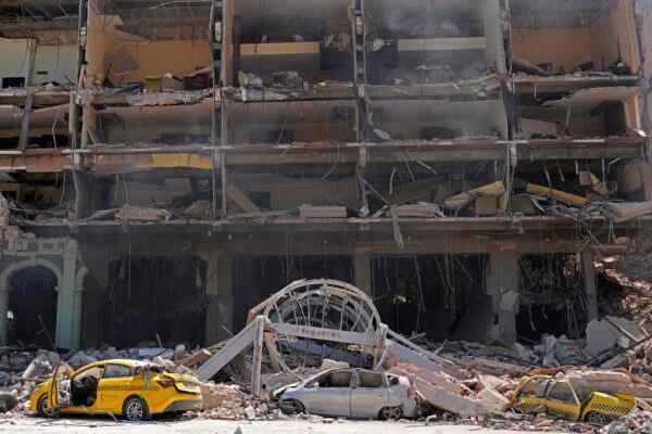 Explosion at Luxury Havana Hotel Kills 22, Injures Dozens | The Epoch Times