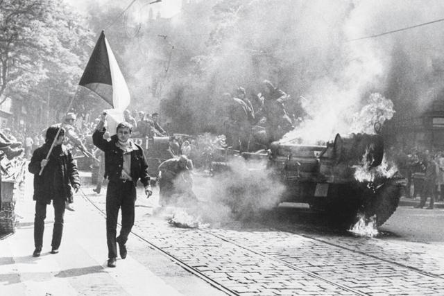 Telling the Stories of Those Who Risked Their Lives to Escape Communism ...