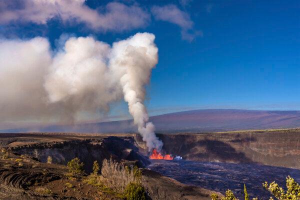 Stunning Photos Show Lava Erupting From Hawaii’s Kilauea Volcano | The ...