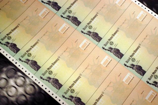 White House Economist Proposal Coming Soon on $2,000 Tariff Rebate ...