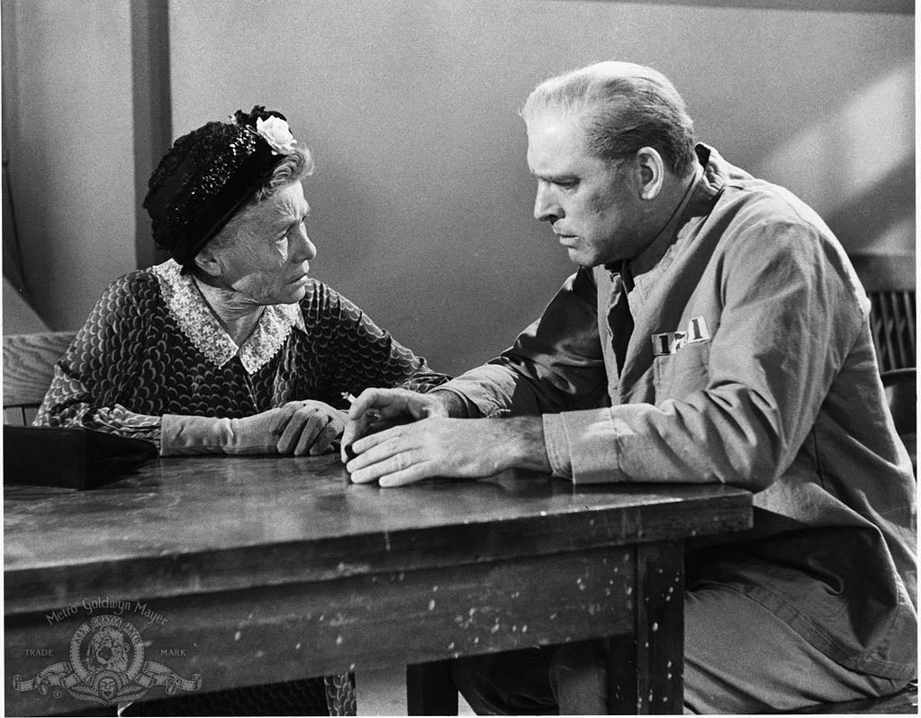 ‘Birdman of Alcatraz’: A Prisoner Pursues Purpose | The Epoch Times