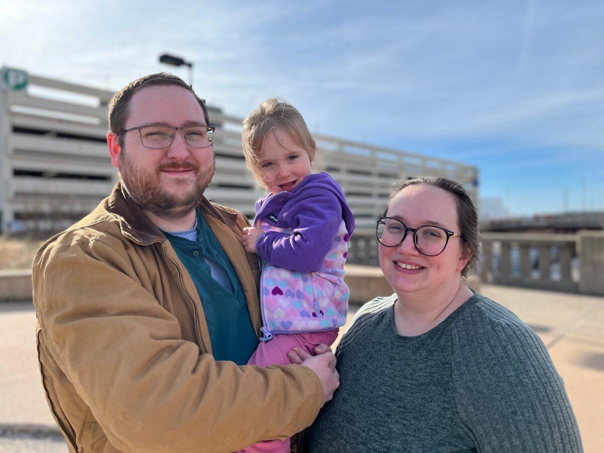 ‘Cautious Optimism’ Ushers In New Year in Oklahoma City | The Epoch Times