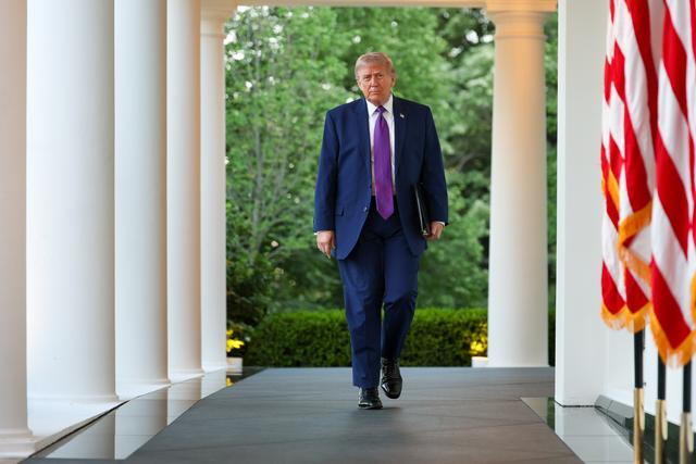 Trump Postpones Cabinet Trip to Camp David Due to Weather | The Epoch Times