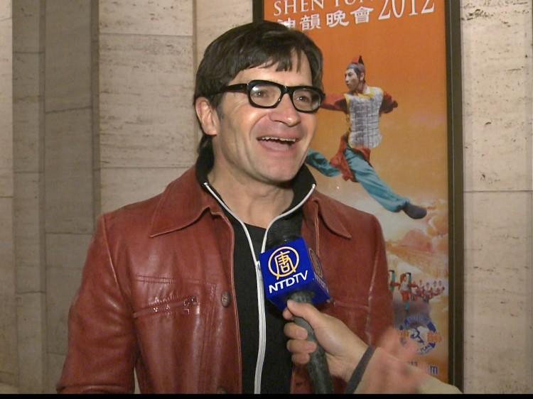 Filmmaker Finds Shen Yun’s Backdrop ‘Brilliant’ | The Epoch Times