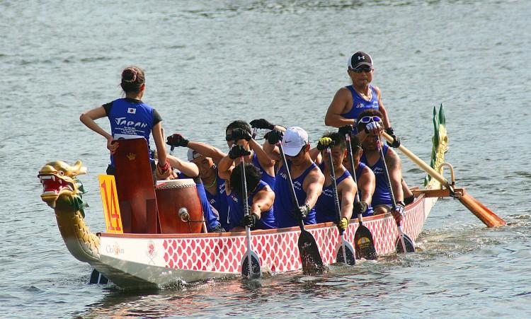 Dragon Boat World Championship Paddles Through Tampa Bay | The Epoch Times