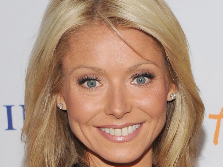 The Grapevine: Heavy D, People’s Choice Awards and Kelly Ripa | The ...