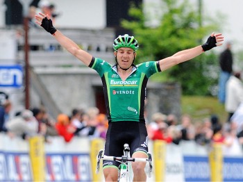 Christophe Kern’s Uphill Attack Wins Stage Five of the Criterium du ...
