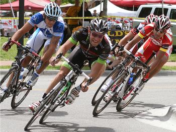 Racing ‘round the Park | The Epoch Times