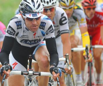 Ivanov Attacks Late to Win Stage Fourteen of the Tour | The Epoch Times