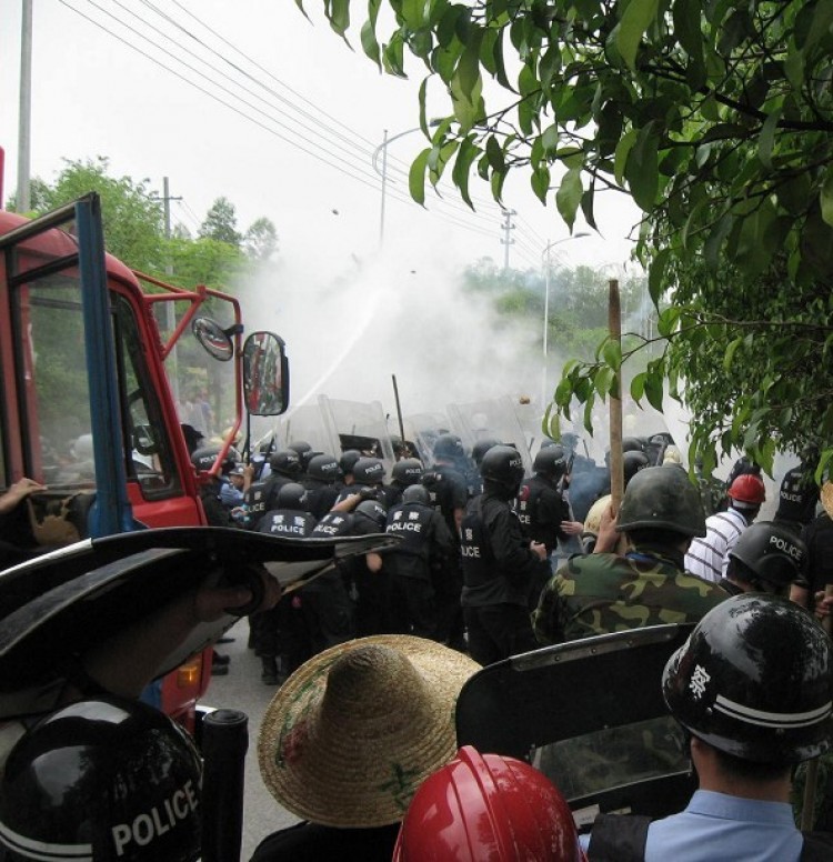 Protests in China Violently Put Down in Six Provinces | The Epoch Times