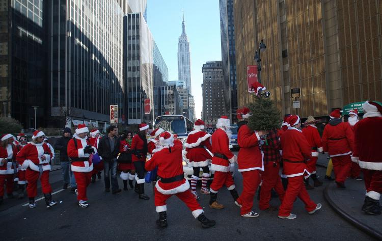 SantaCon Brings Holiday Mayhem | The Epoch Times