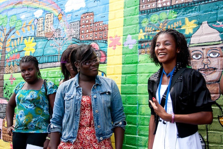 Harlem Youth Paint Brighter Future | The Epoch Times