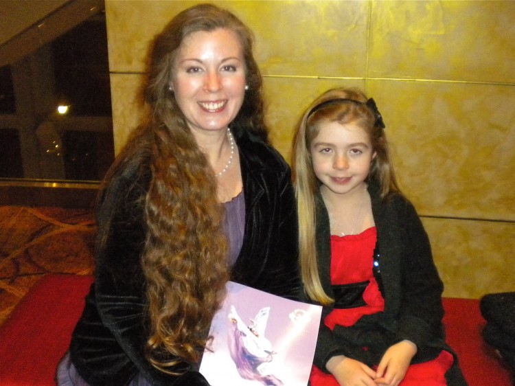 Mother and Daughter, Both Dancers, Find Shen Yun ‘Incredibly Inspiring ...