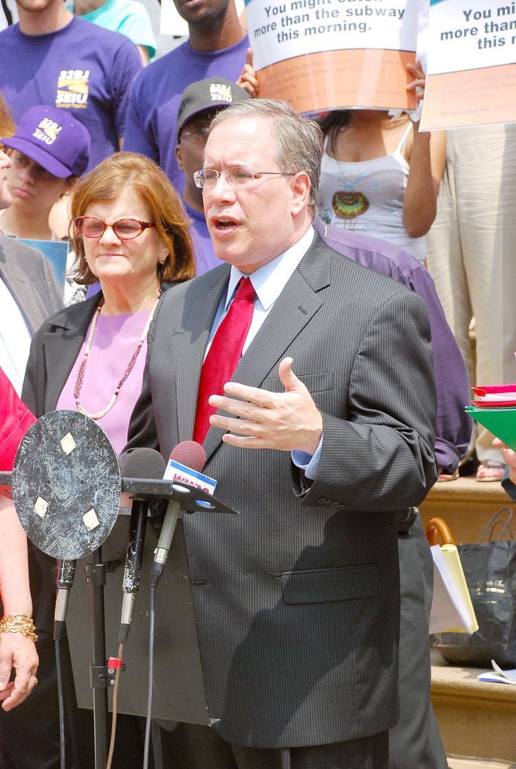 New Yorkers Strive For Paid Sick Days | The Epoch Times