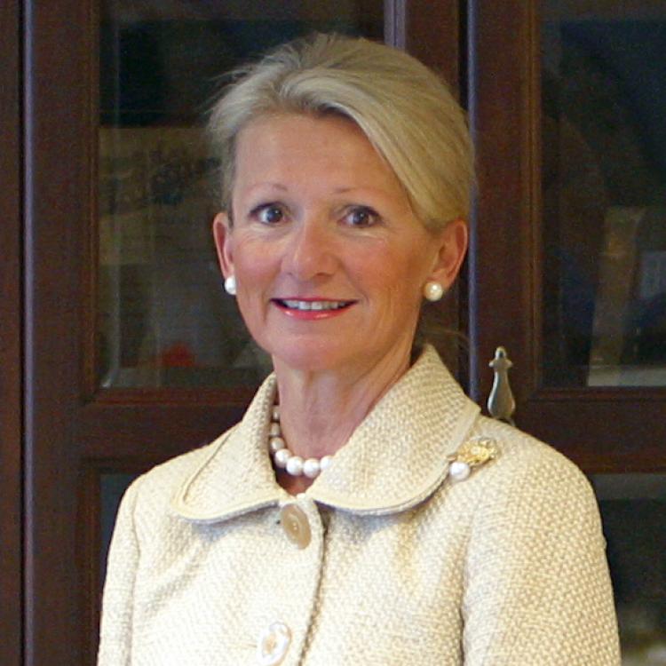 Officials, Broadcasters, Activists, Plan for Digital TV | The Epoch Times